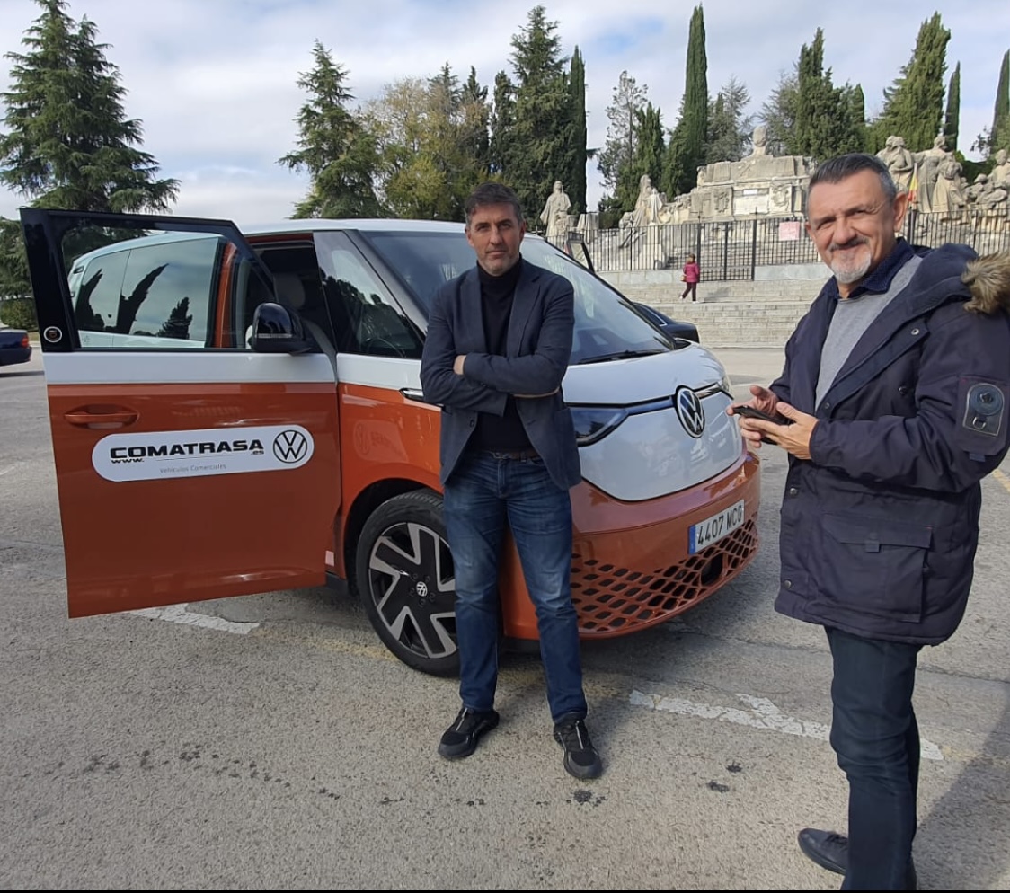 Presentación y Prueba de la Nueva ID Buzz 100% Eléctrica - CERRATO